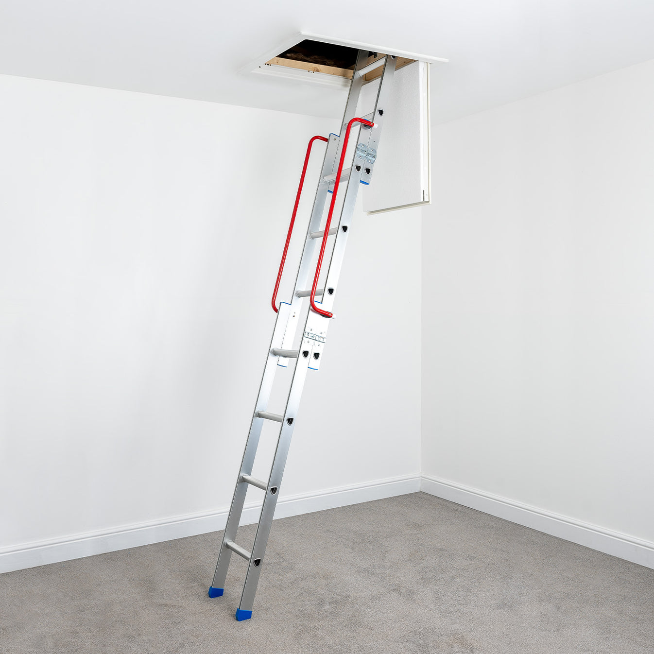 Aluminium 3 Section Sliding Loft Ladder - Secure & Easy Loft Access ...